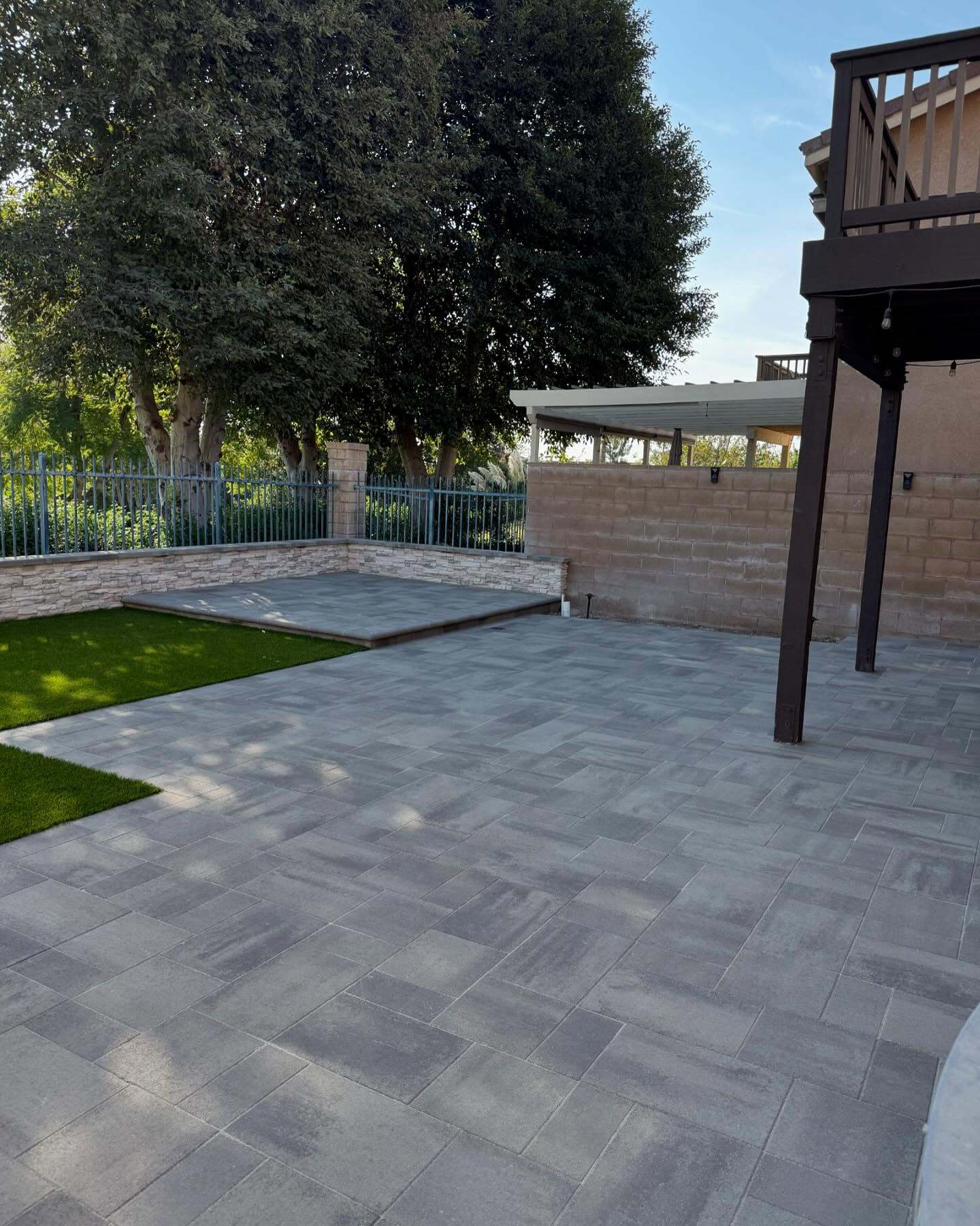 Pavers, Concrete, Artificial Grass, Green-R Turf of Coachella Valley